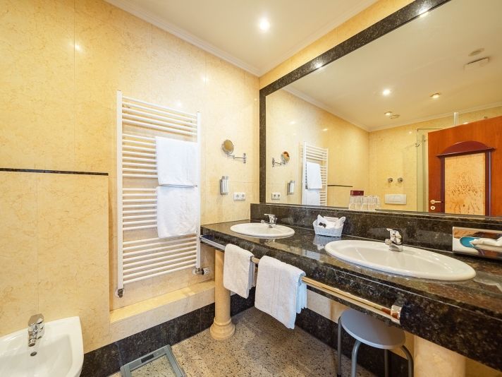 Hotel Fürstenhof: Stilvolle Zimmer im Üßbachtal